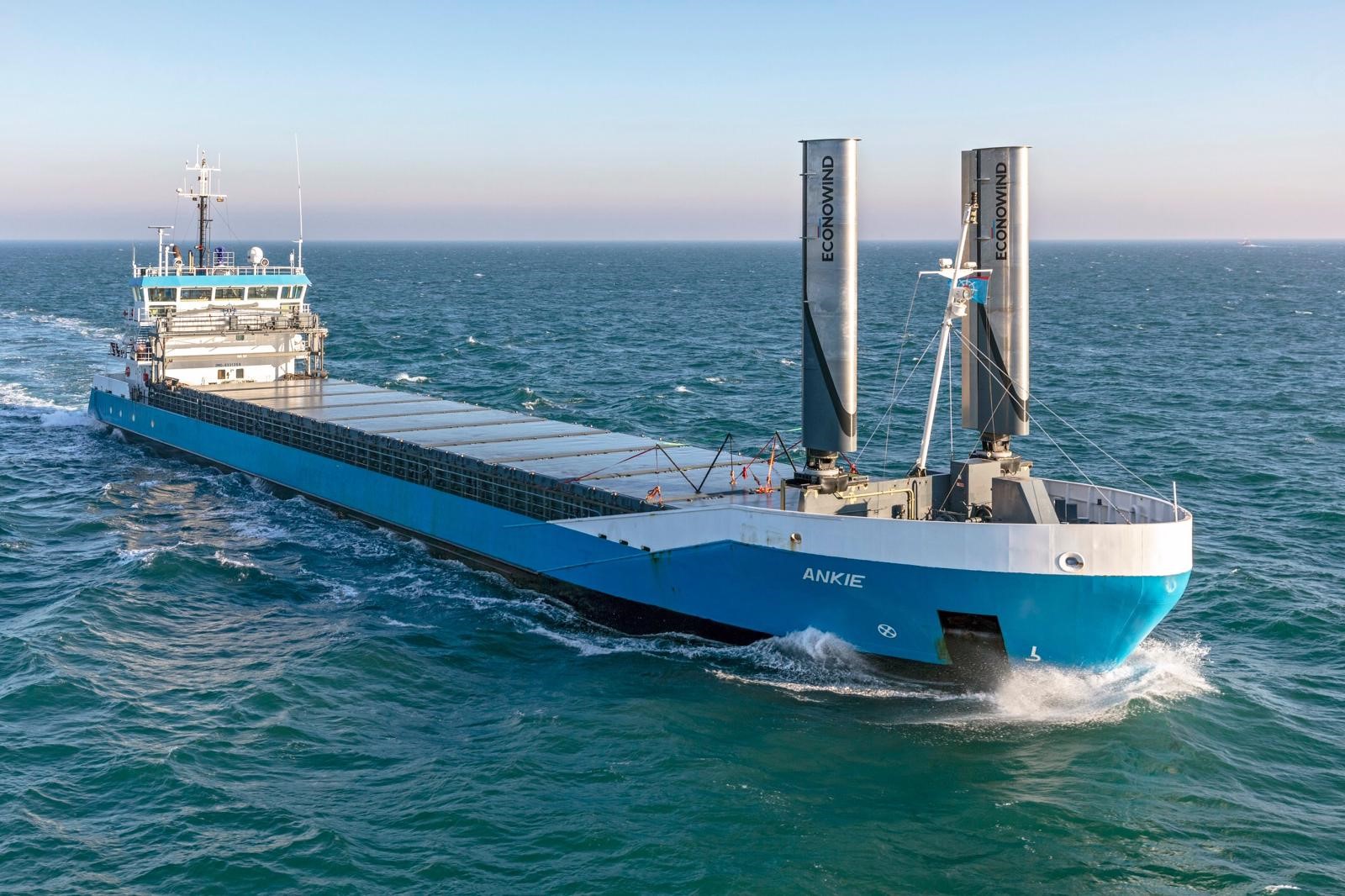 econowind-wind-propulsion-installation